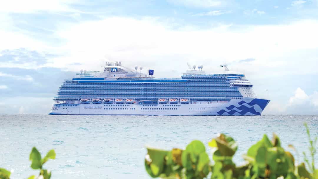 Enchanted Princess: Reviews, Deck Plans & Dining | Princess Cruises ...